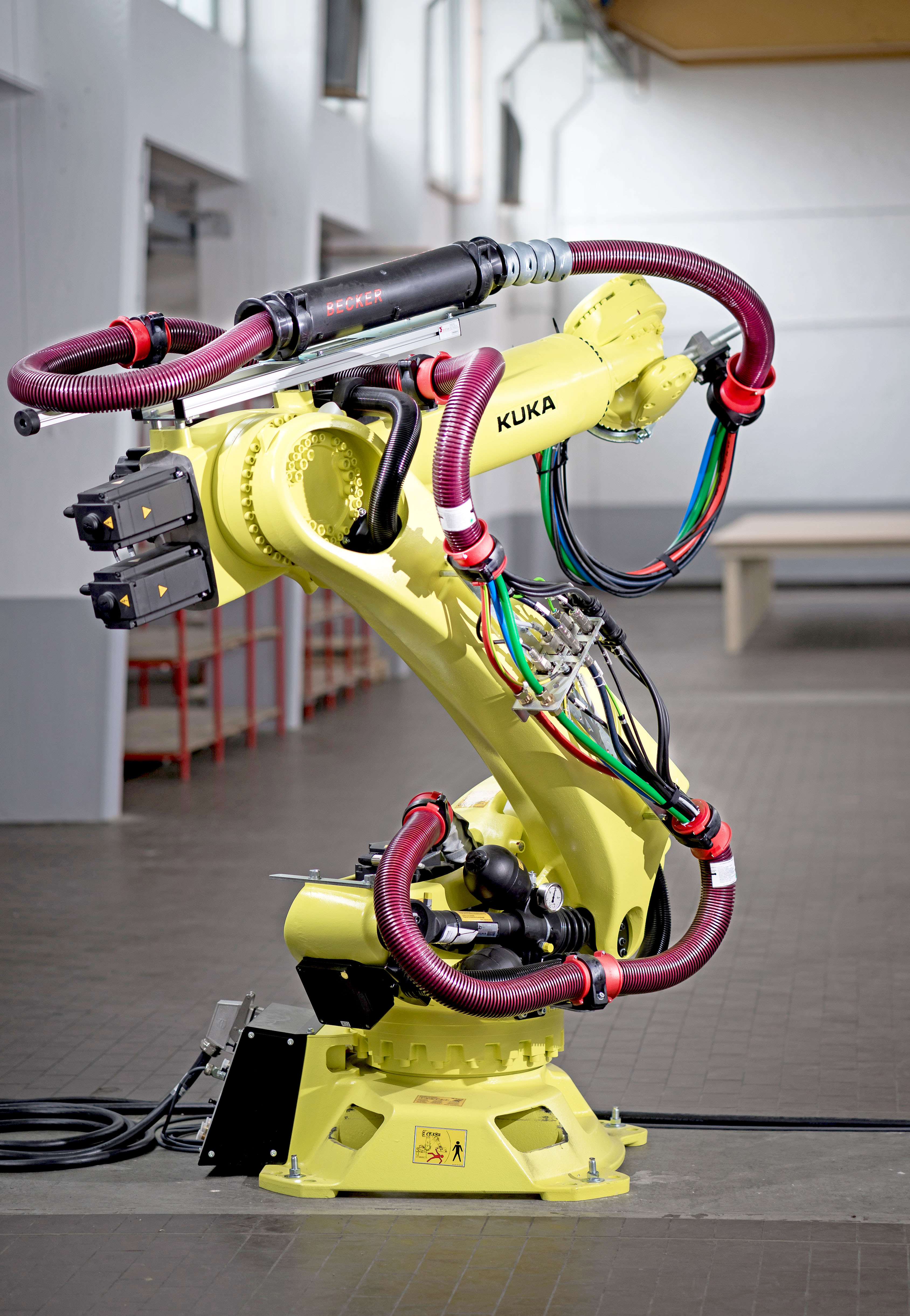 Montage / Optimierung / Wartung / Becker GmbH